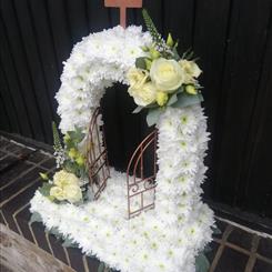 Funeral Arch - Funeral Flowers Hemel Hempstead